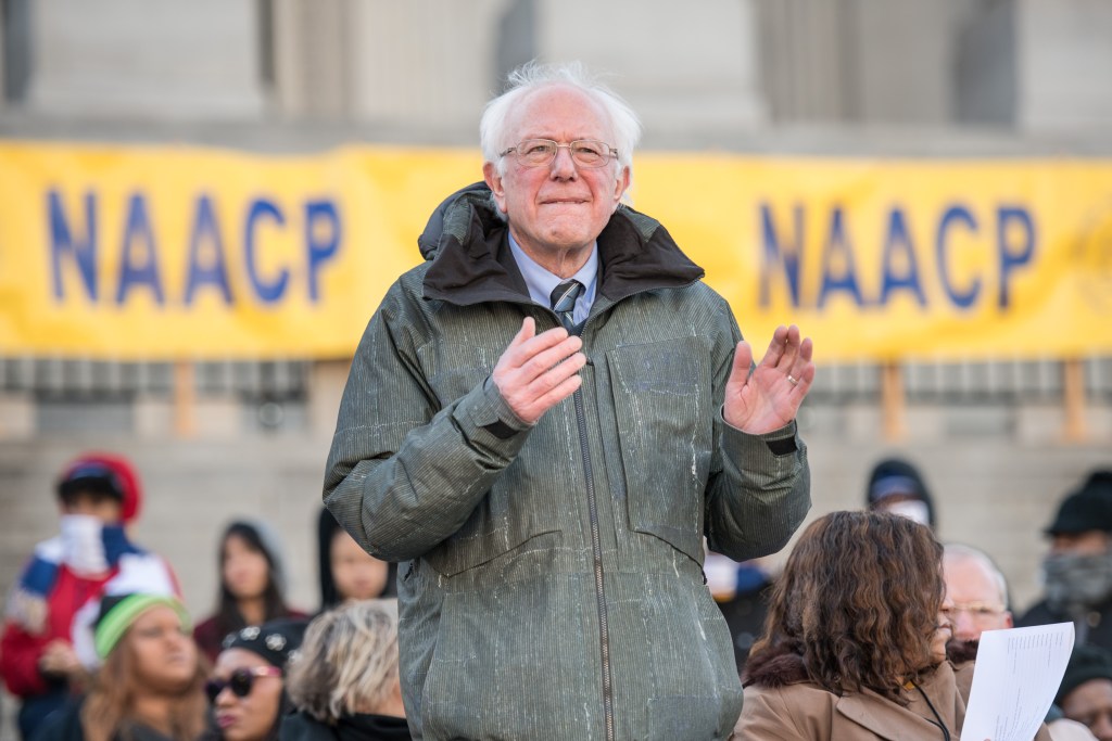 Bernie Sanders says he was 'honoured' to have met the Pope | PinkNews