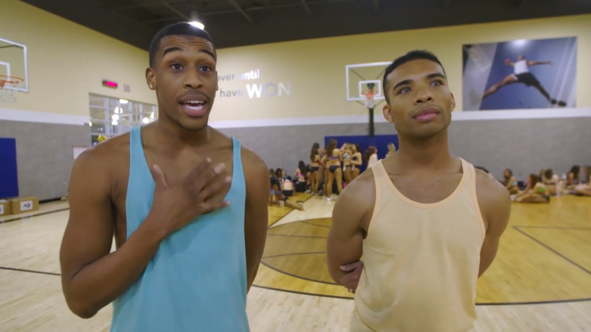 Male cheerleaders to perform at Super Bowl | PinkNews