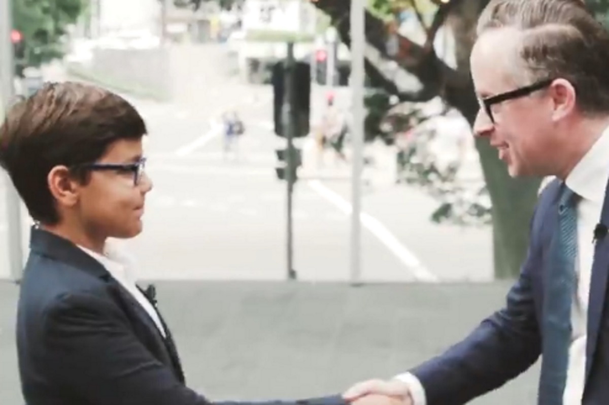 Anti-feminist #HimToo movement hilariously backfires with viral meme ...