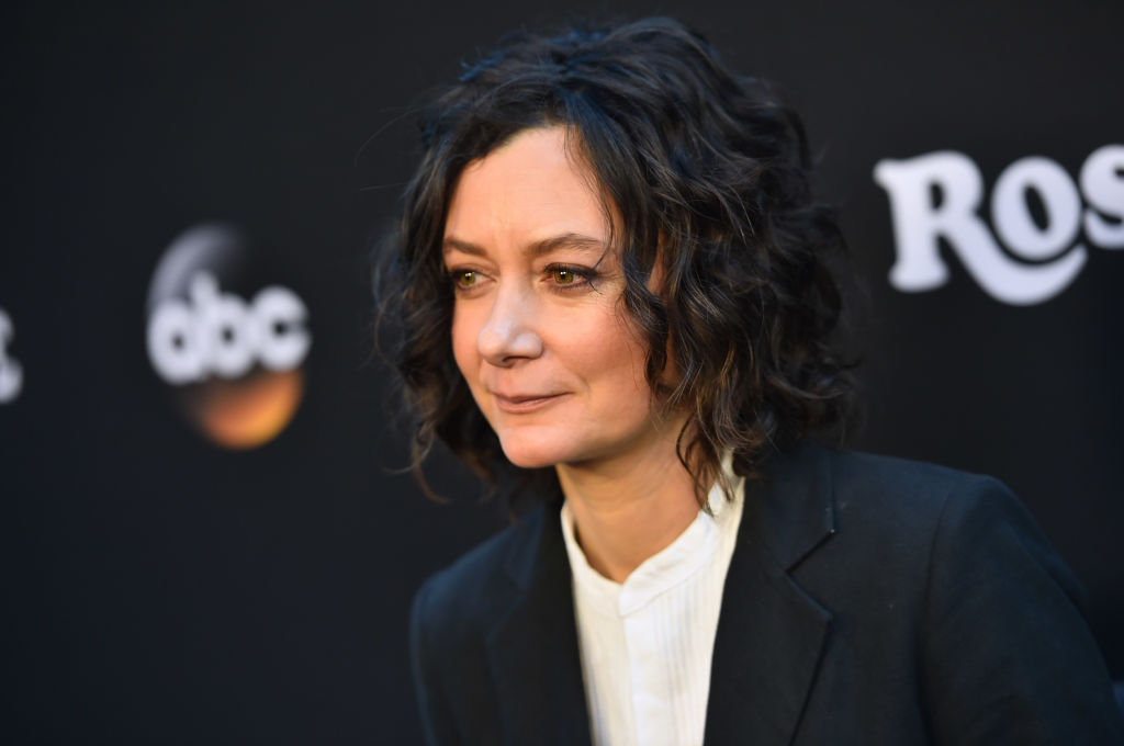 Lesbian actress Sara Gilbert to leave The Talk after nine seasons ...