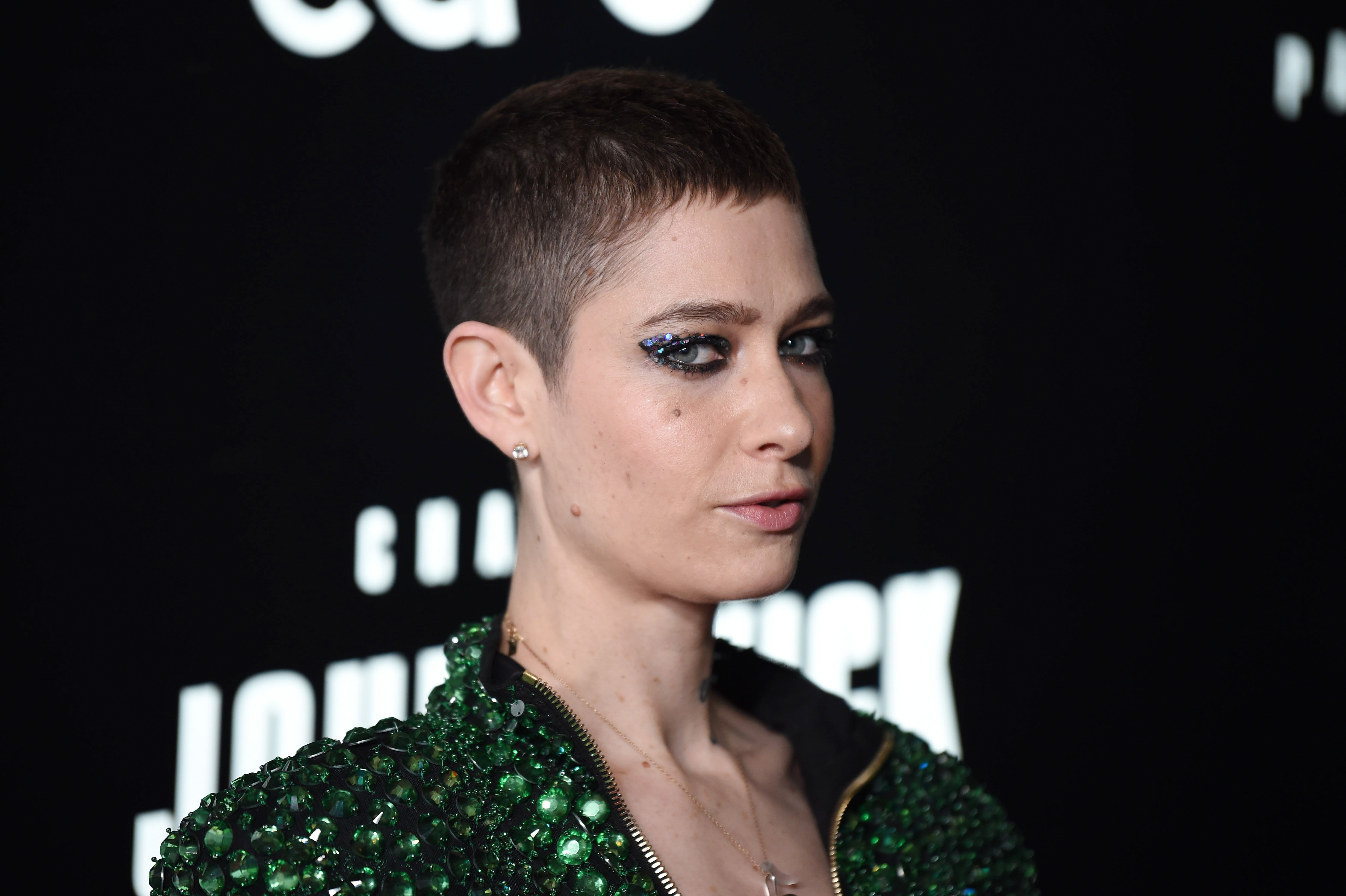 Asia Kate Dillon suggested their John Wick 3 character be non-binary ...