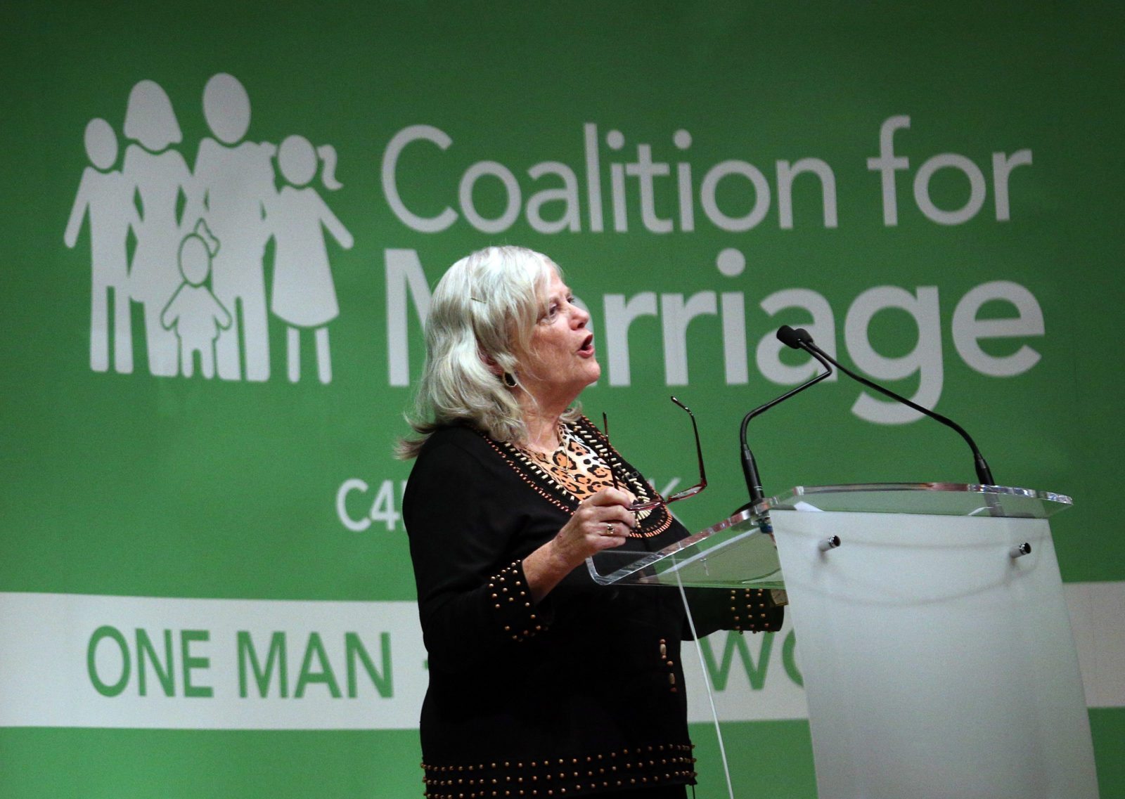 Newspaper faces backlash for article 'shaming' a transgender woman ...