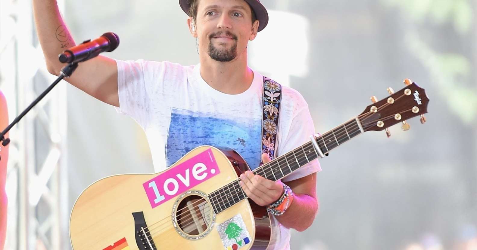 Jason Mraz comes out as Two Spirit | PinkNews