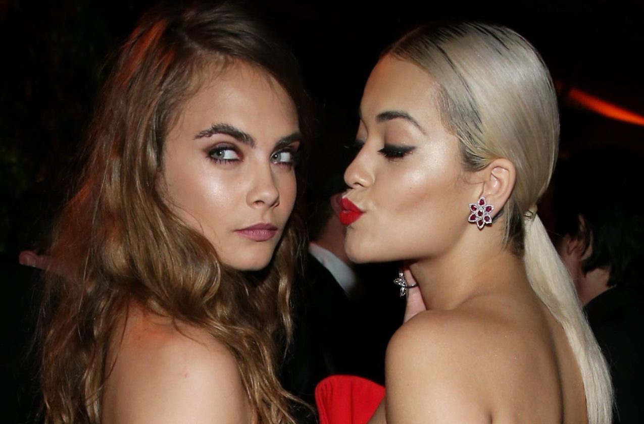 Rita Ora and Bebe Rexha kiss and hold hands at MTV VMAs | PinkNews