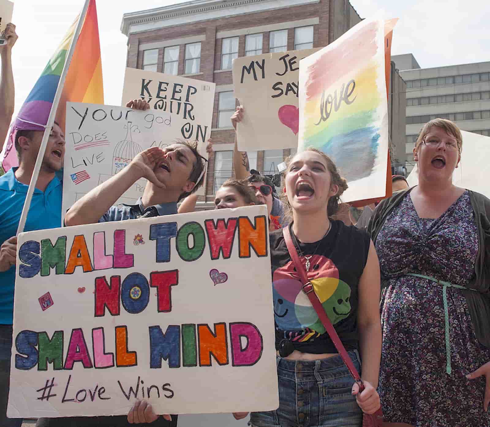 Virginia Values Act: State outlaws LGBT discrimination