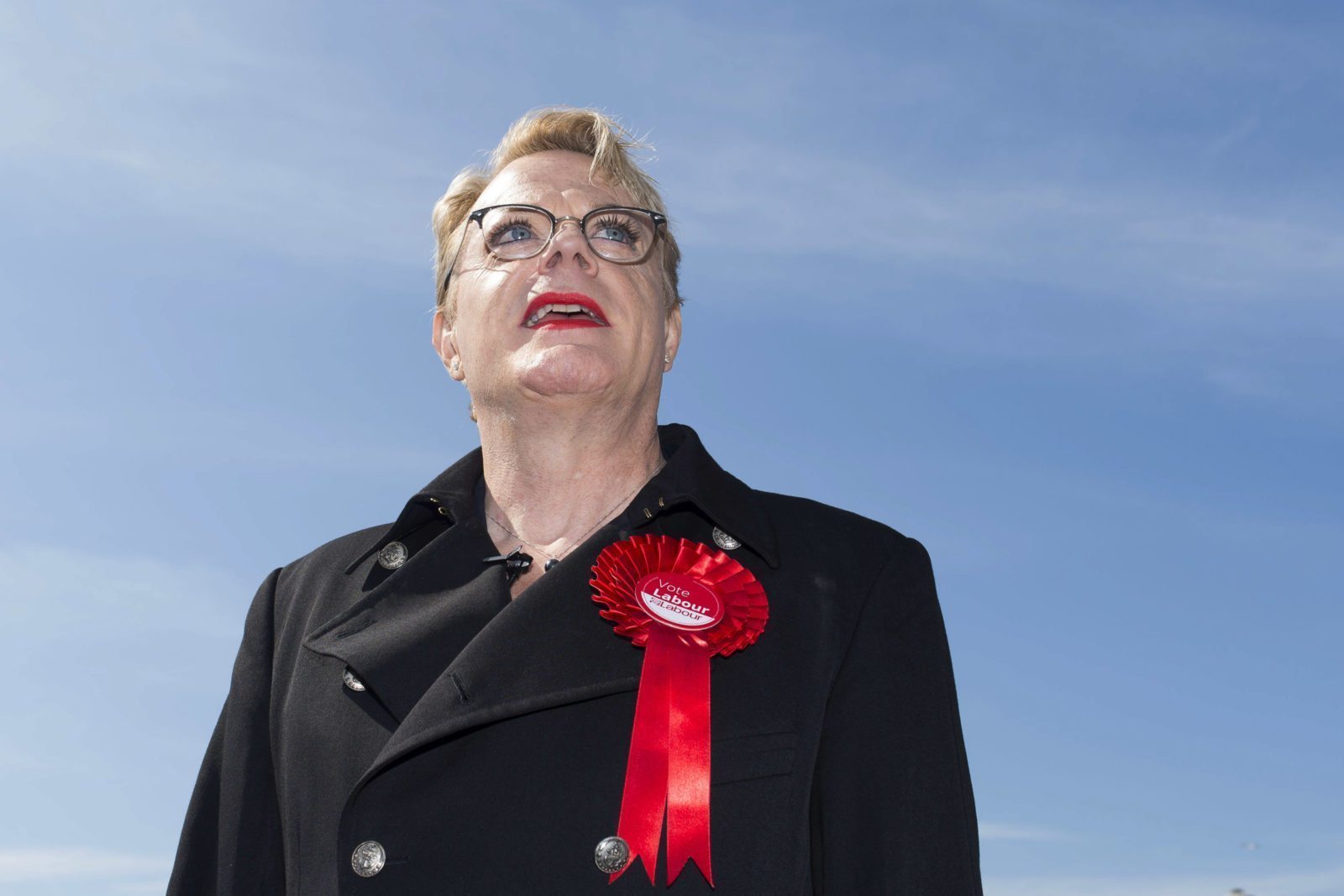 Transgender comic Eddie Izzard's political ambitions suffer a major ...