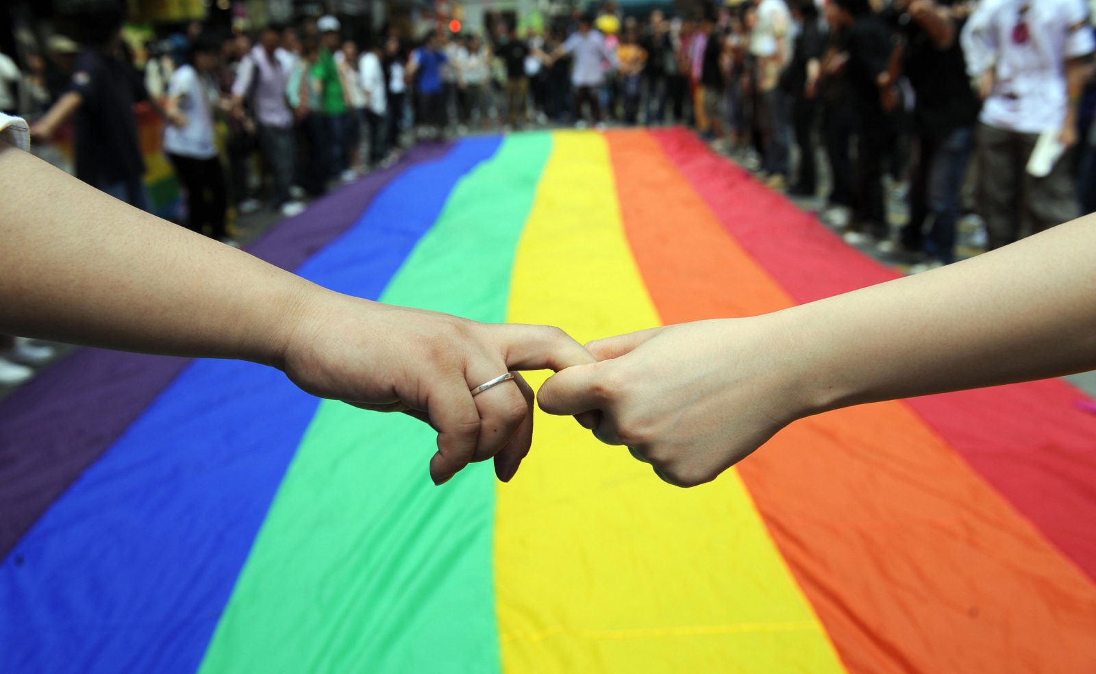 The tragic story of LGBT+ singer Leslie Cheung