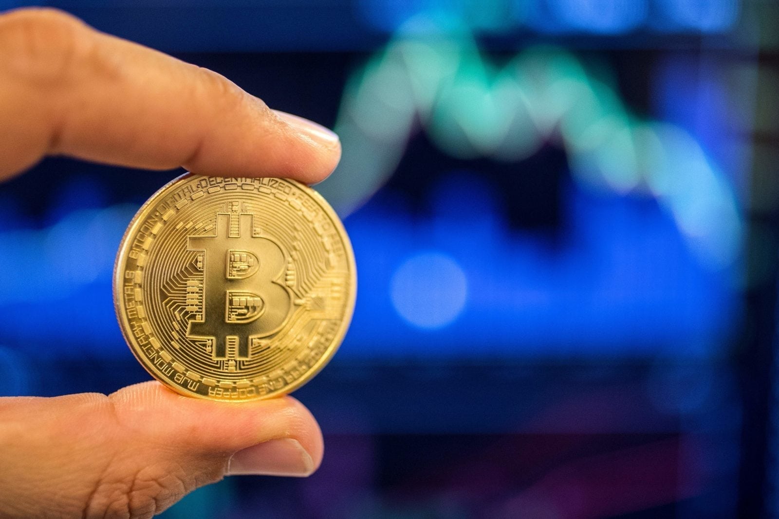 Fashion brand uses the software behind Bitcoin to troll Russia with gay ...