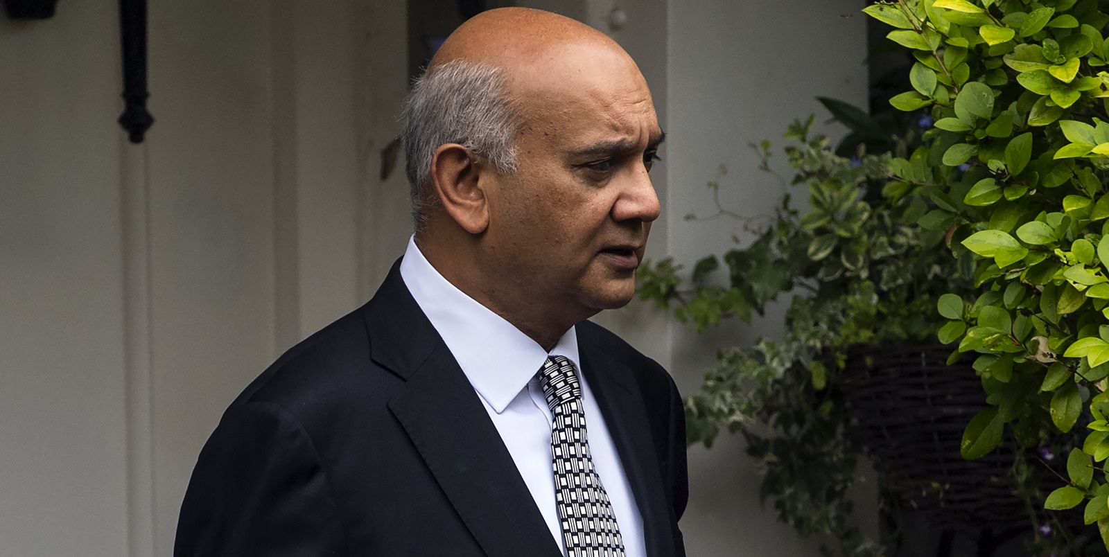 Labour MP Keith Vaz 'was suicidal' after tabloid outed him in rent boy ...