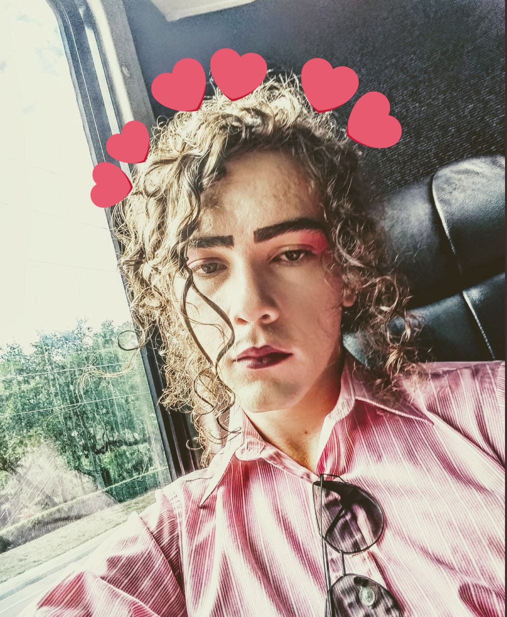 Trans woman live-tweets her 86-year-old grandmother's amazing response ...