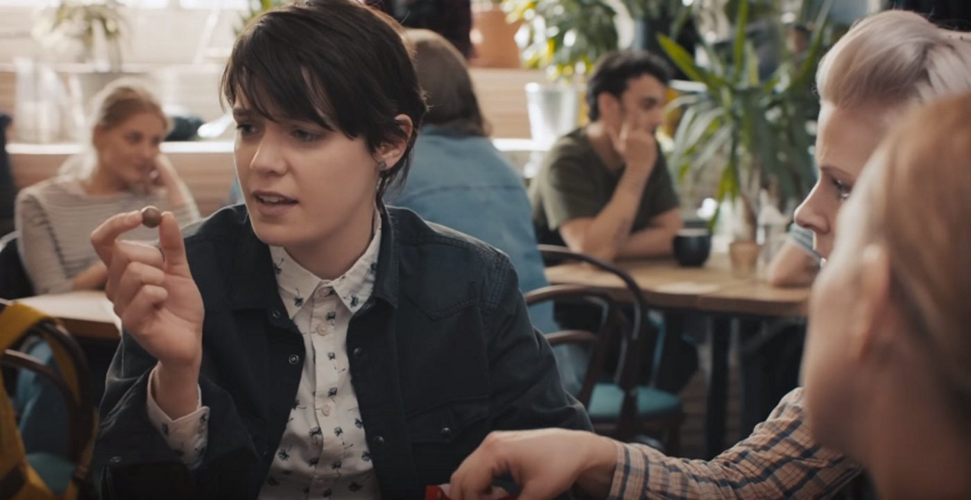 New Maltesers advert features hilarious discussion about lesbian dating ...