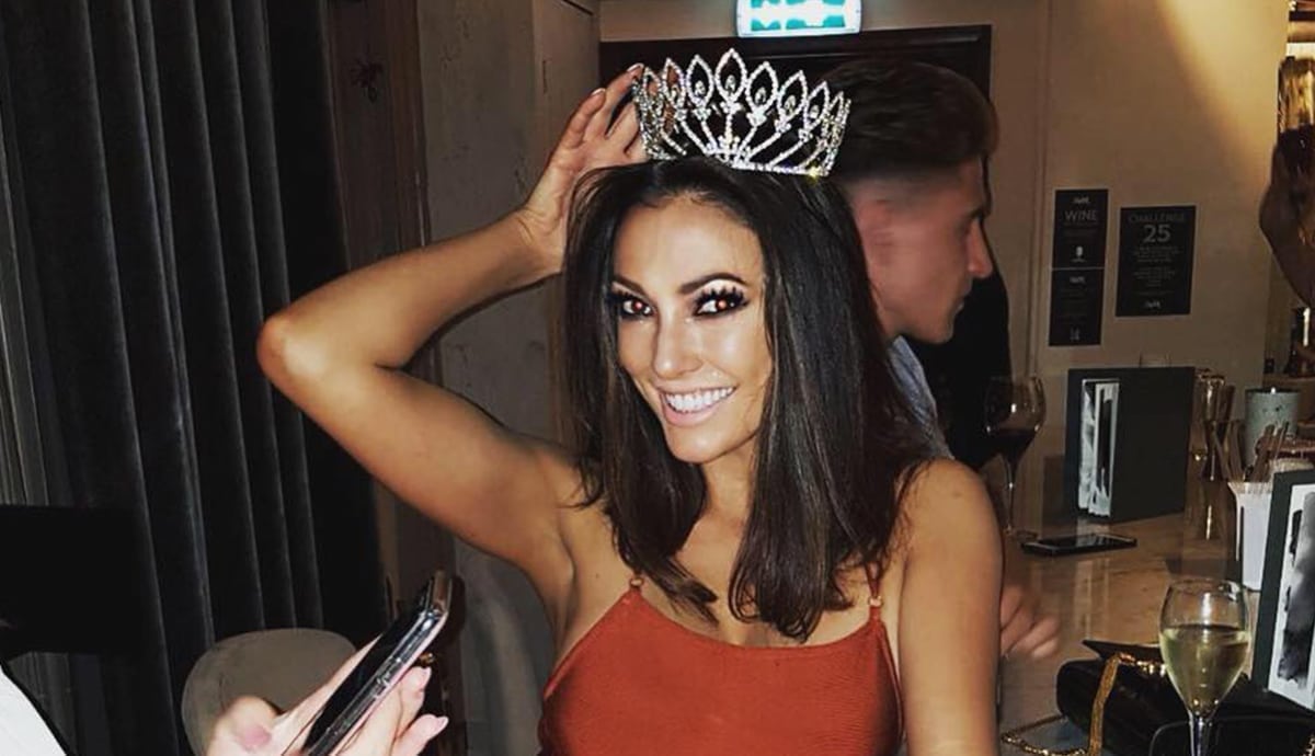 Love Island's only LGBT contestant Sophie Gradon has died | PinkNews