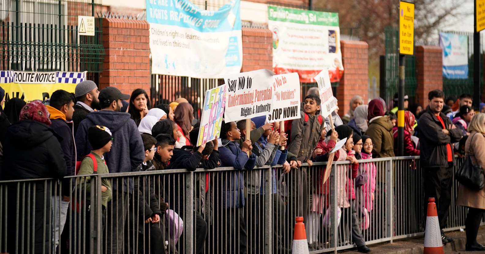 'Malicious outsiders' lying to Birmingham school protest parents | PinkNews