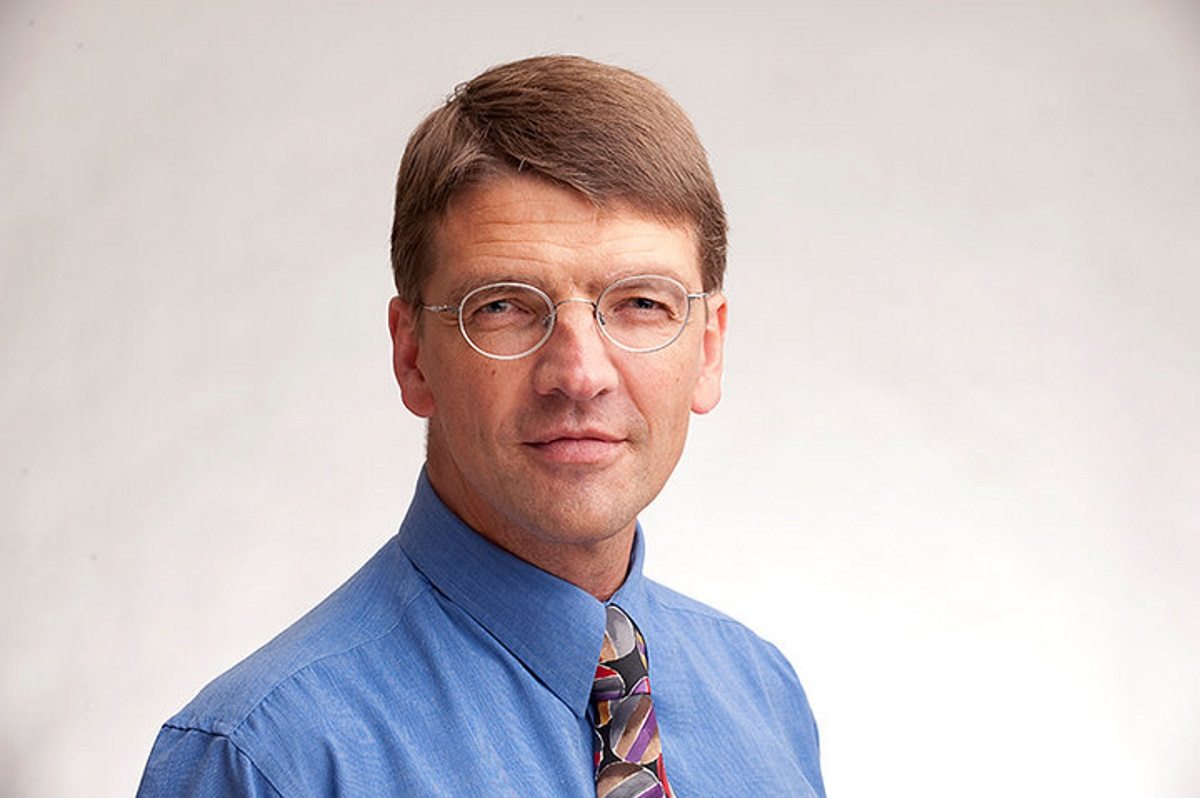 This right-wing politician just said that gay sex makes men kill ...