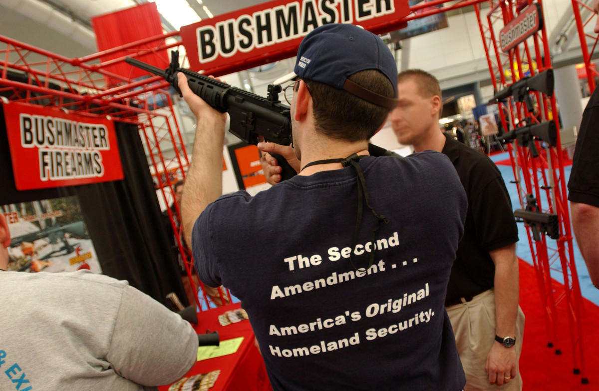 Florida Senator hosts gun giveaway following Orlando Massacre | PinkNews