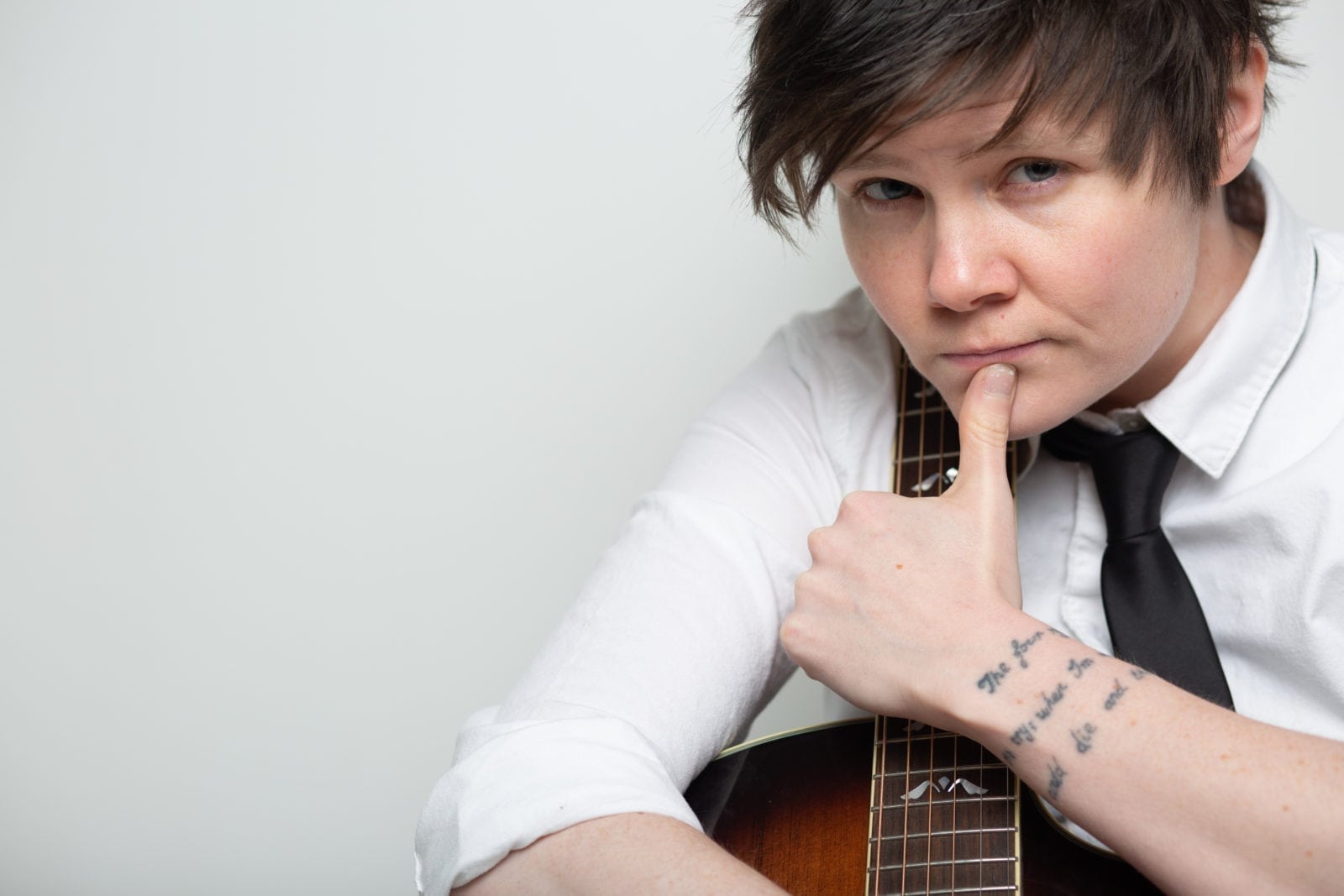 Lesbian songwriter Grace Petrie's powerful track smashes people's ...