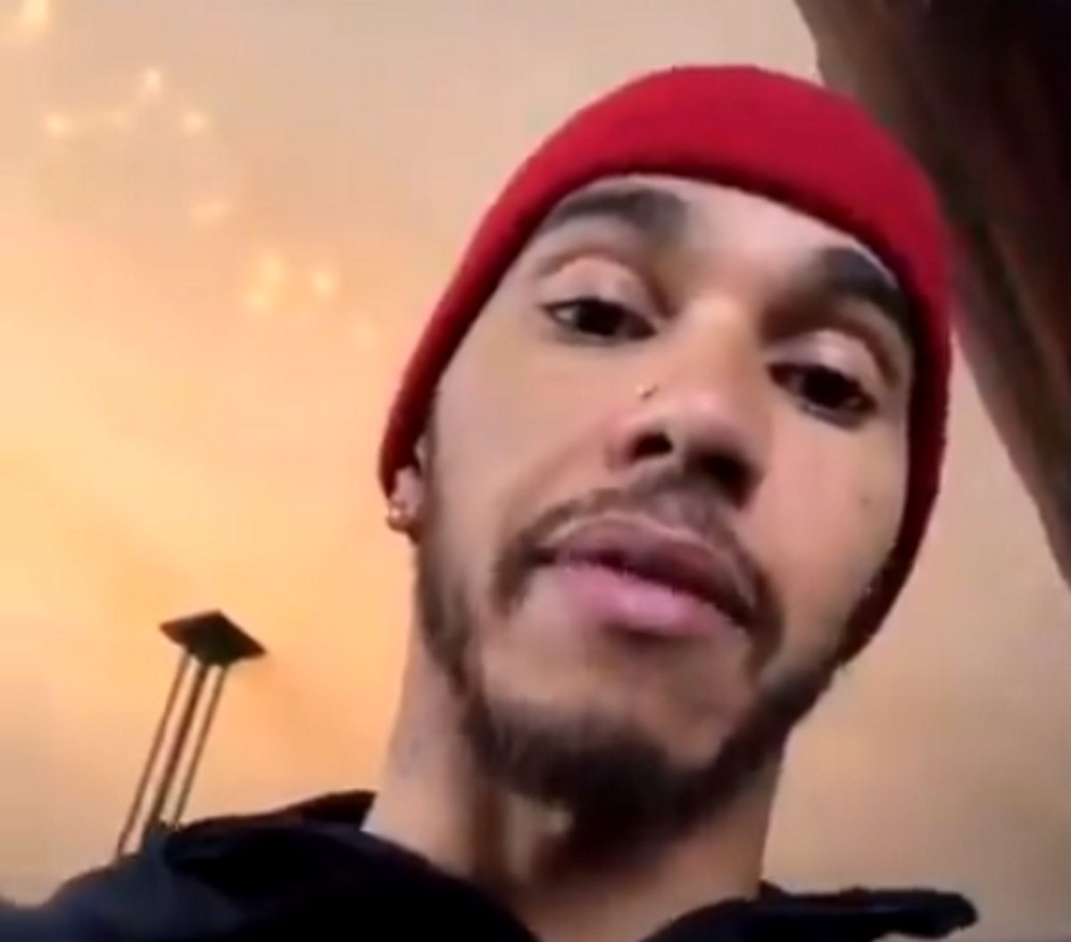 Lewis Hamilton just yelled at his nephew for wearing a princess dress ...