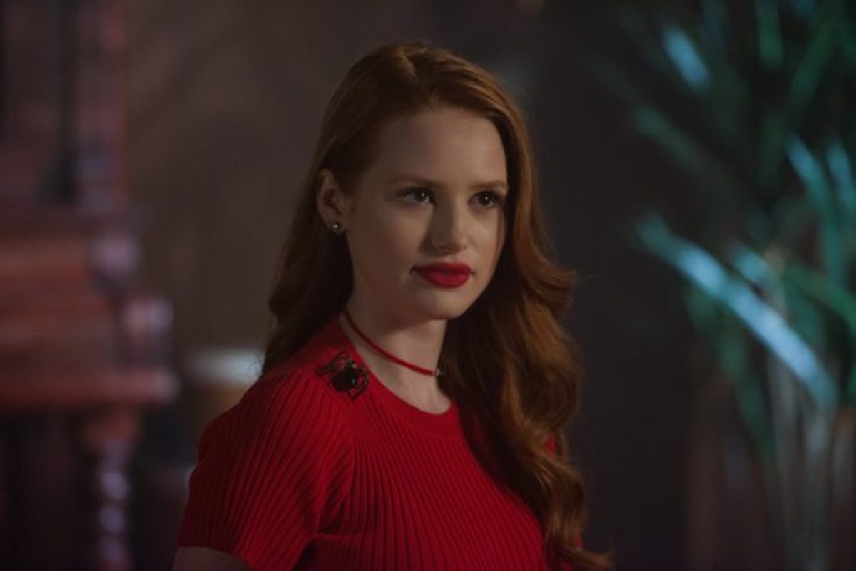 Riverdale lesbian pair has intense sex scene and leaves fans screaming ...