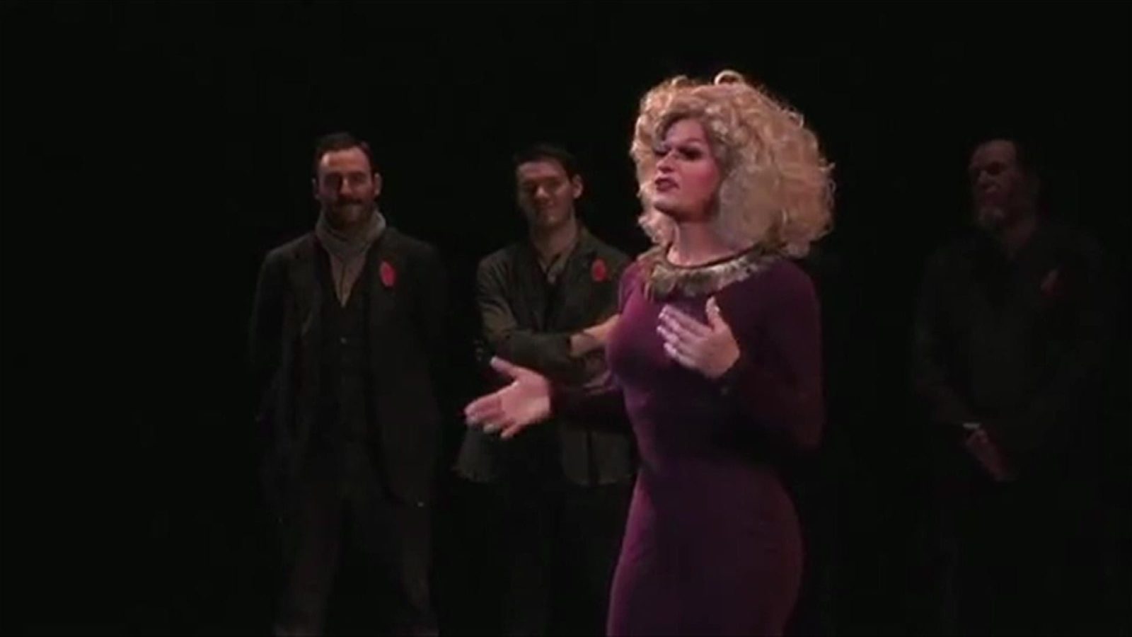 Girl writes heart-warming letter of how she was inspired by drag artist ...