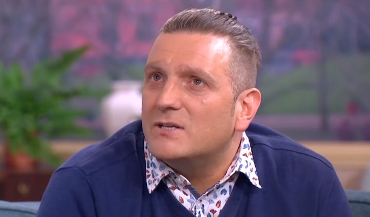 Man with 19 inch penis claims to have world's biggest (VIDEO) | PinkNews