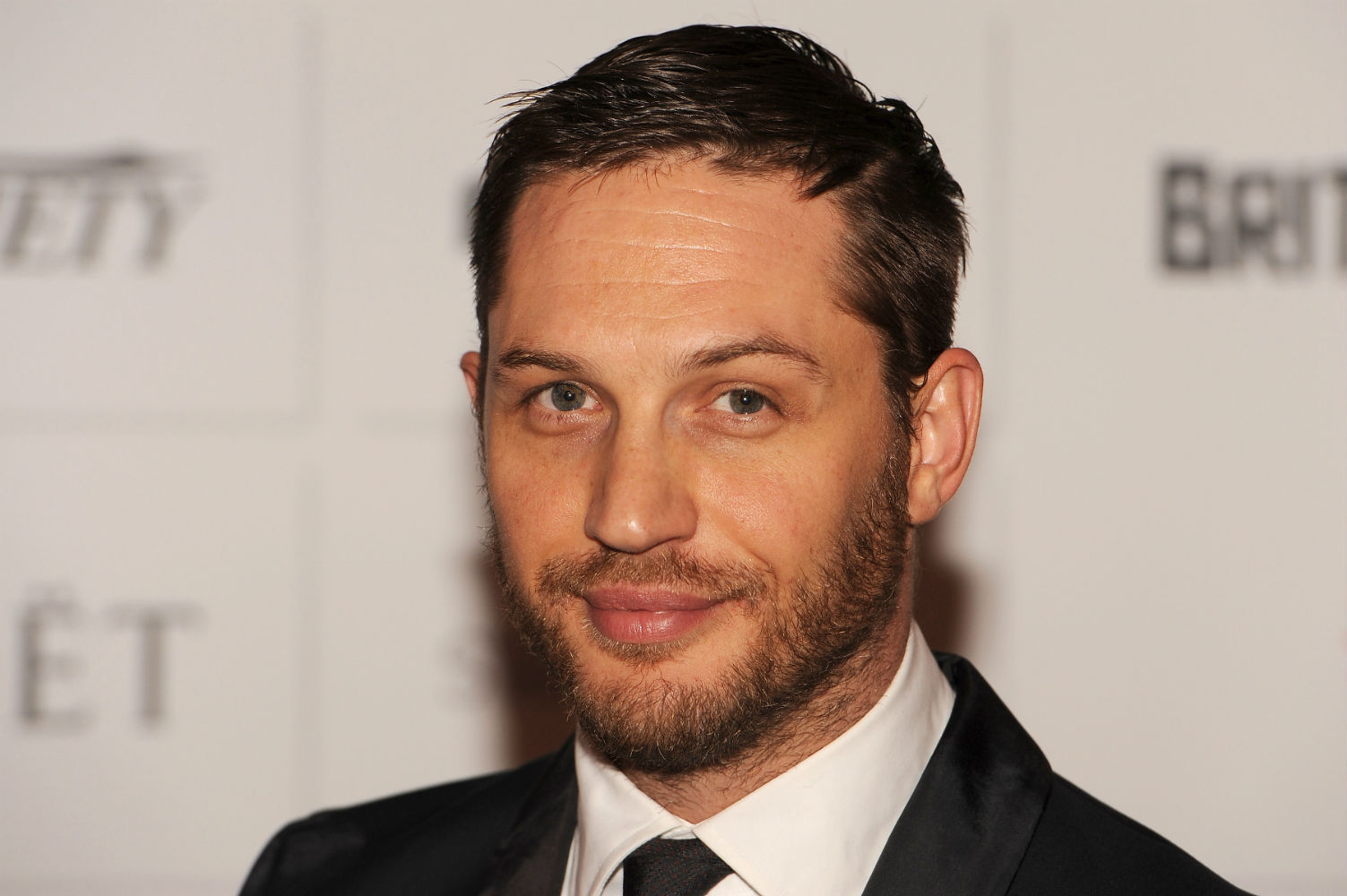 Tom Hardy snaps at reporter over sexuality questions | PinkNews