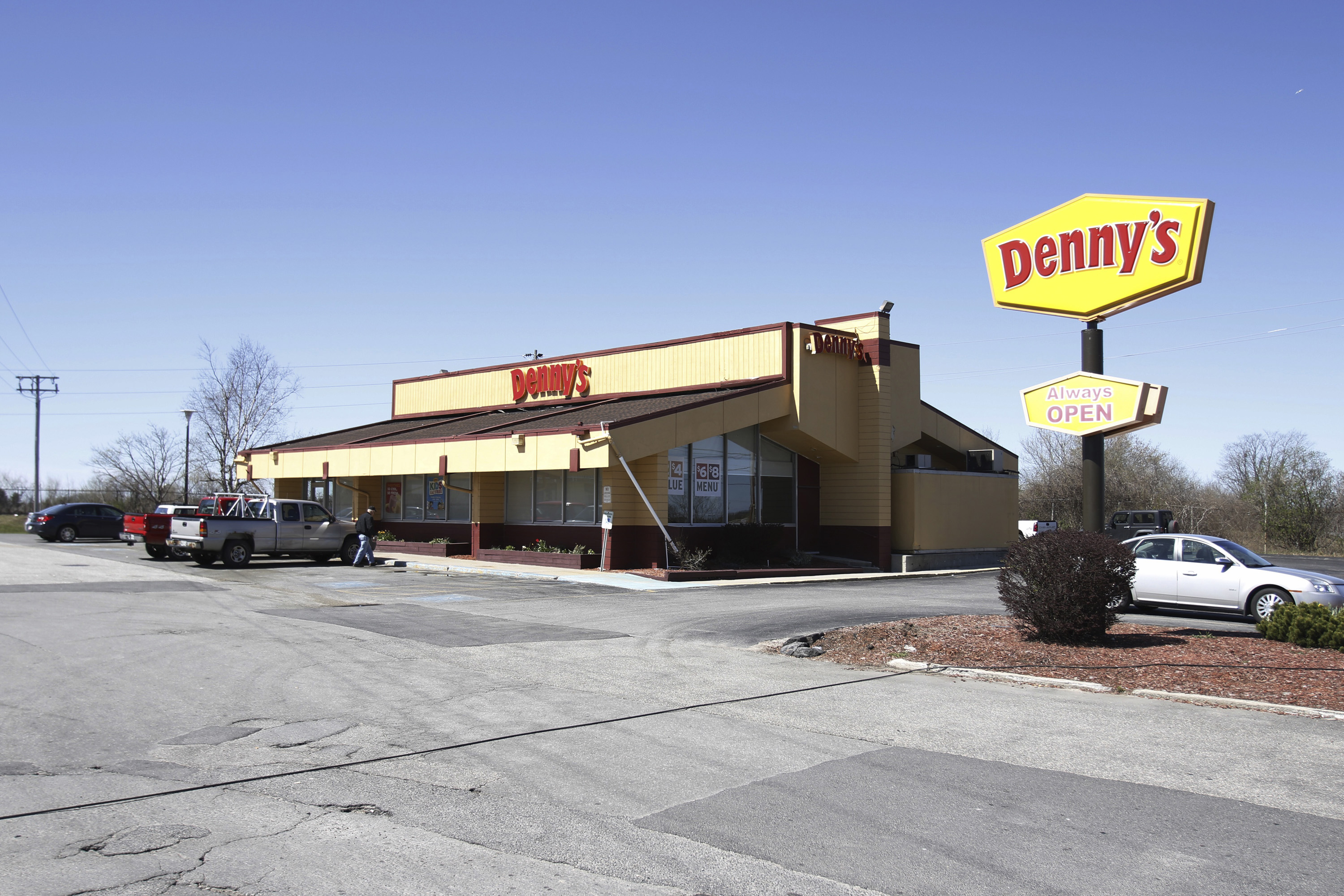 Denny's defends transgender woman who was arrested after using the ...