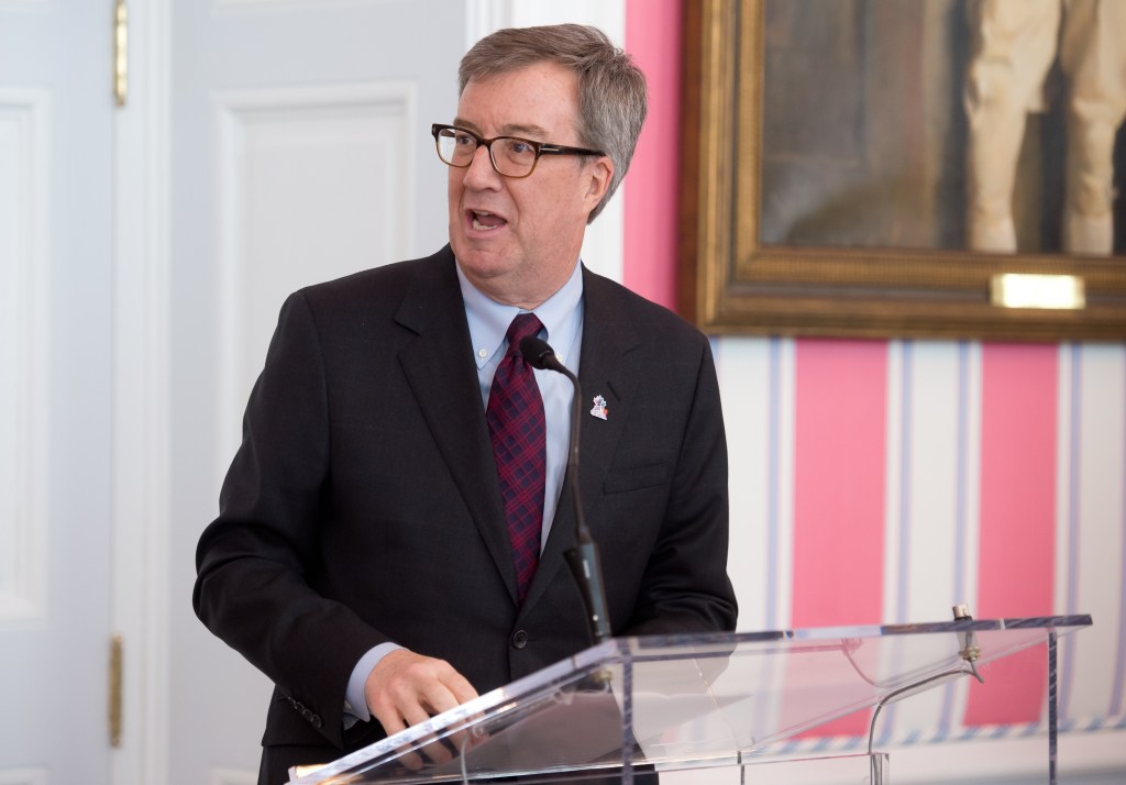 Ottawa Mayor Jim Watson comes out as gay in moving op-ed | PinkNews