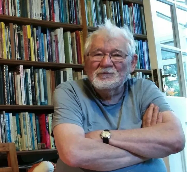Gay rights activist Andrew Lumsden dies aged 82