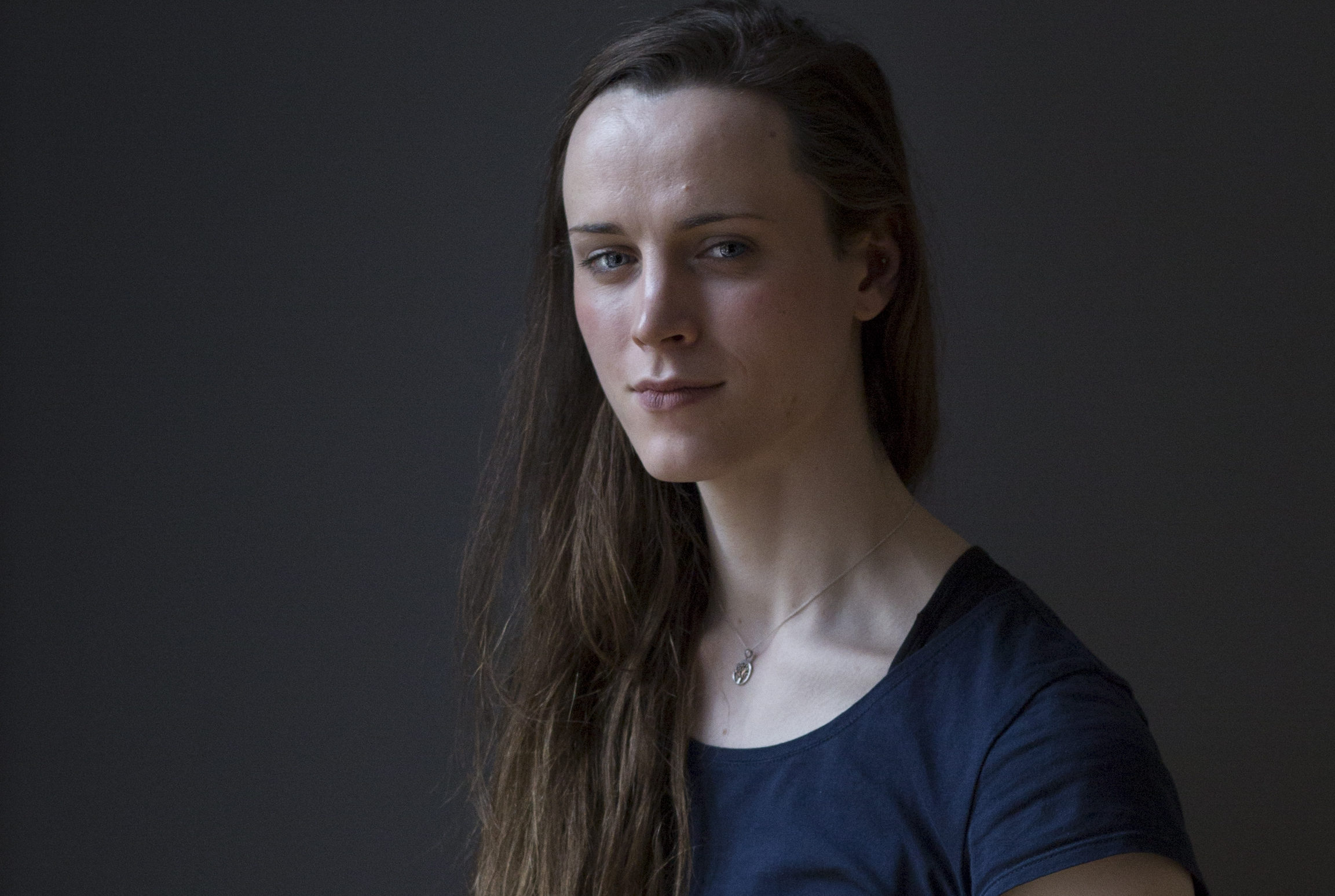 Stunning portrait of trans woman wins national photography award | PinkNews