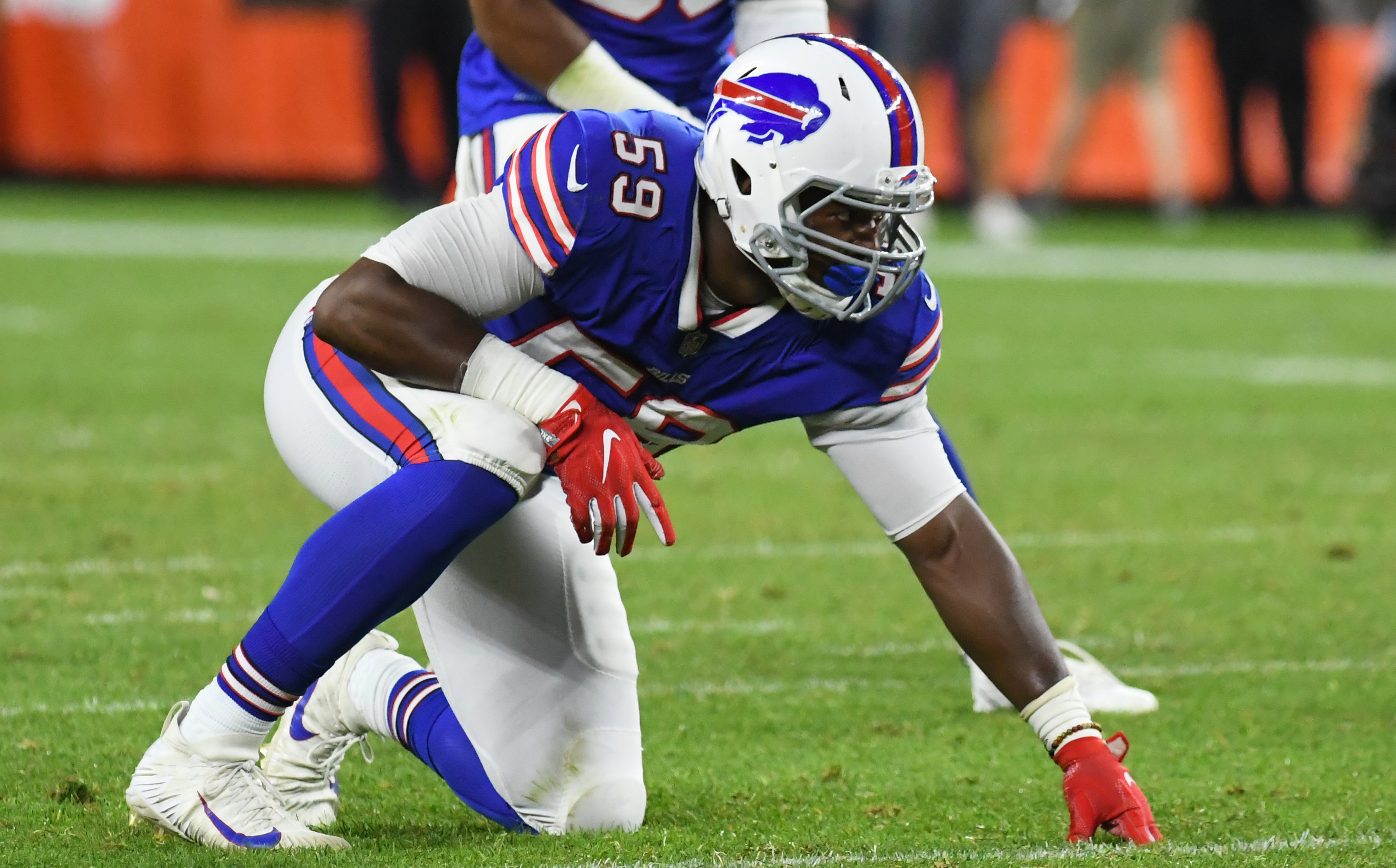 Bisexual NFL star says being out will make him a better player