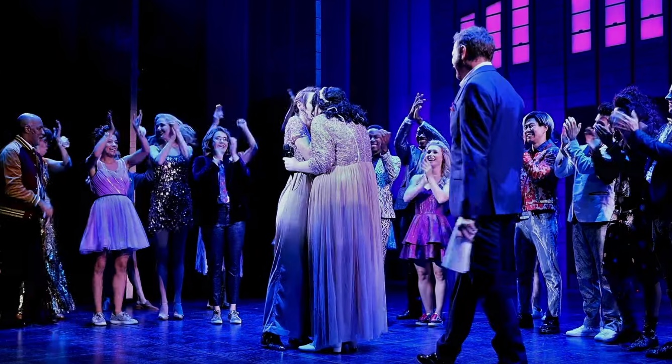 Lesbian musical The Prom features a real-life wedding on stage | PinkNews
