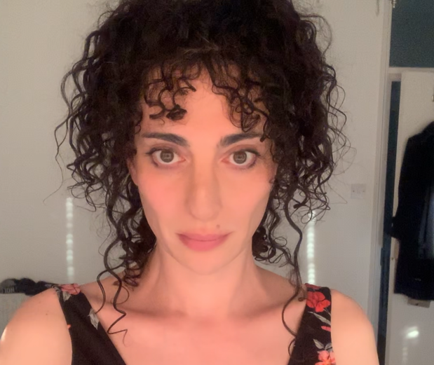 Dorothy Perkins: Trans woman kicked out of women's changing rooms