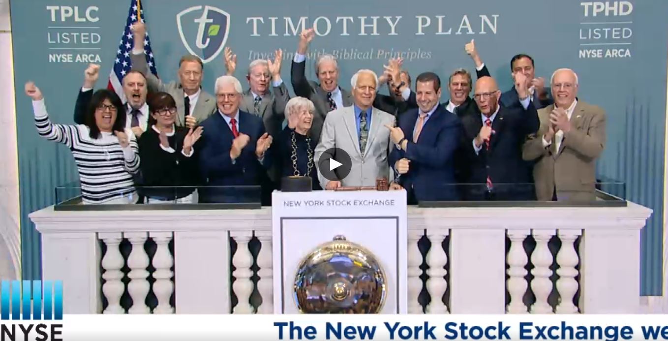 Head of homophobic hate group helps ring New York Stock Exchange bell