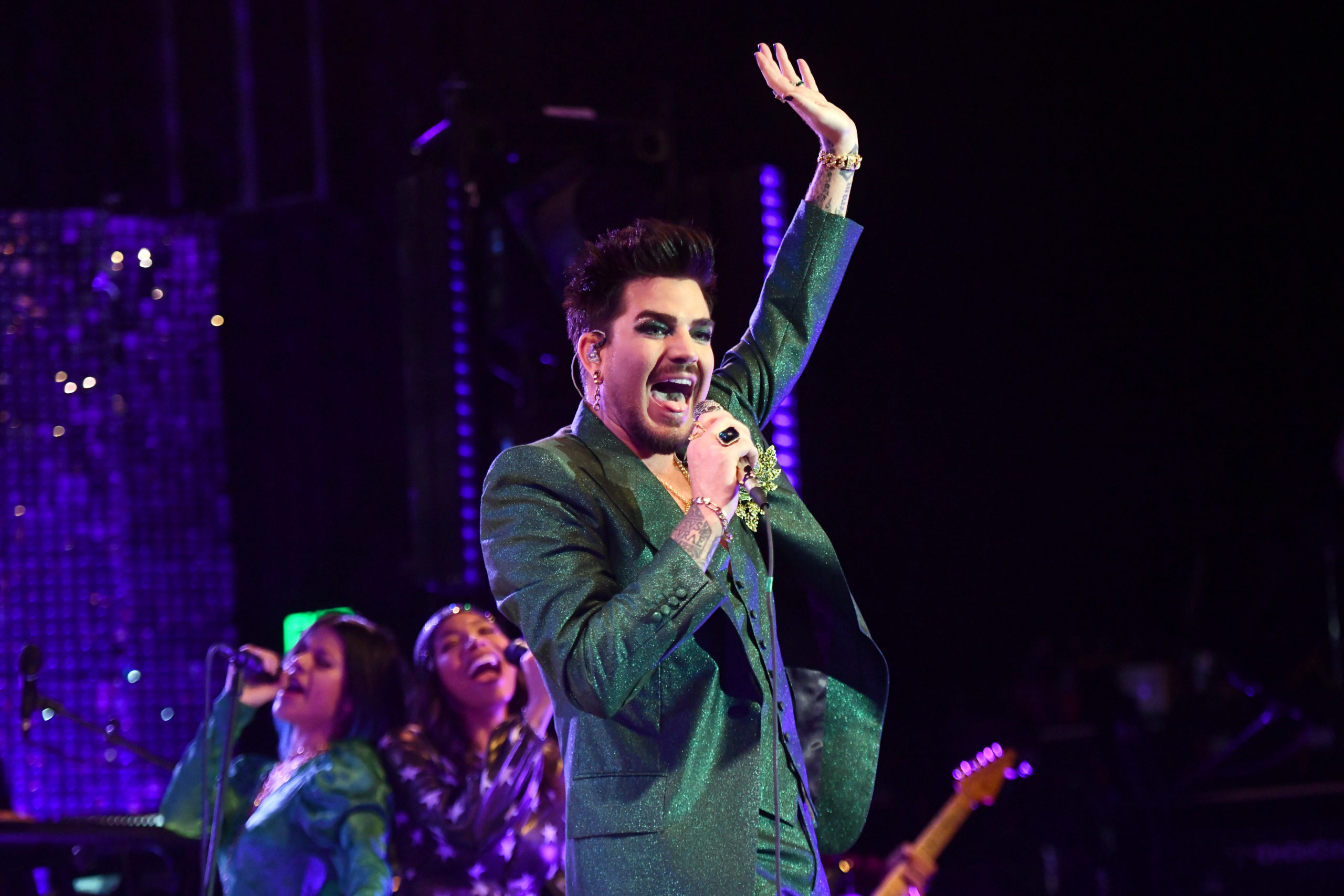 Adam Lambert 'threatened with lawsuit' over gay kiss at 2009 AMAs