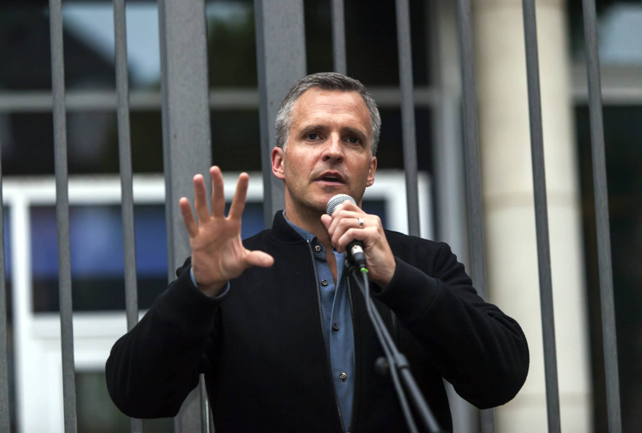 Larry Sinclair: Man behind Obama gay sex claims seeks election