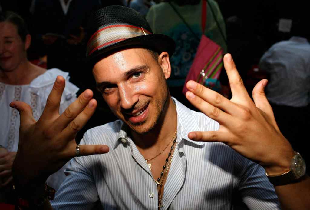 This stunning plus-size transgender model is transforming fashion ...