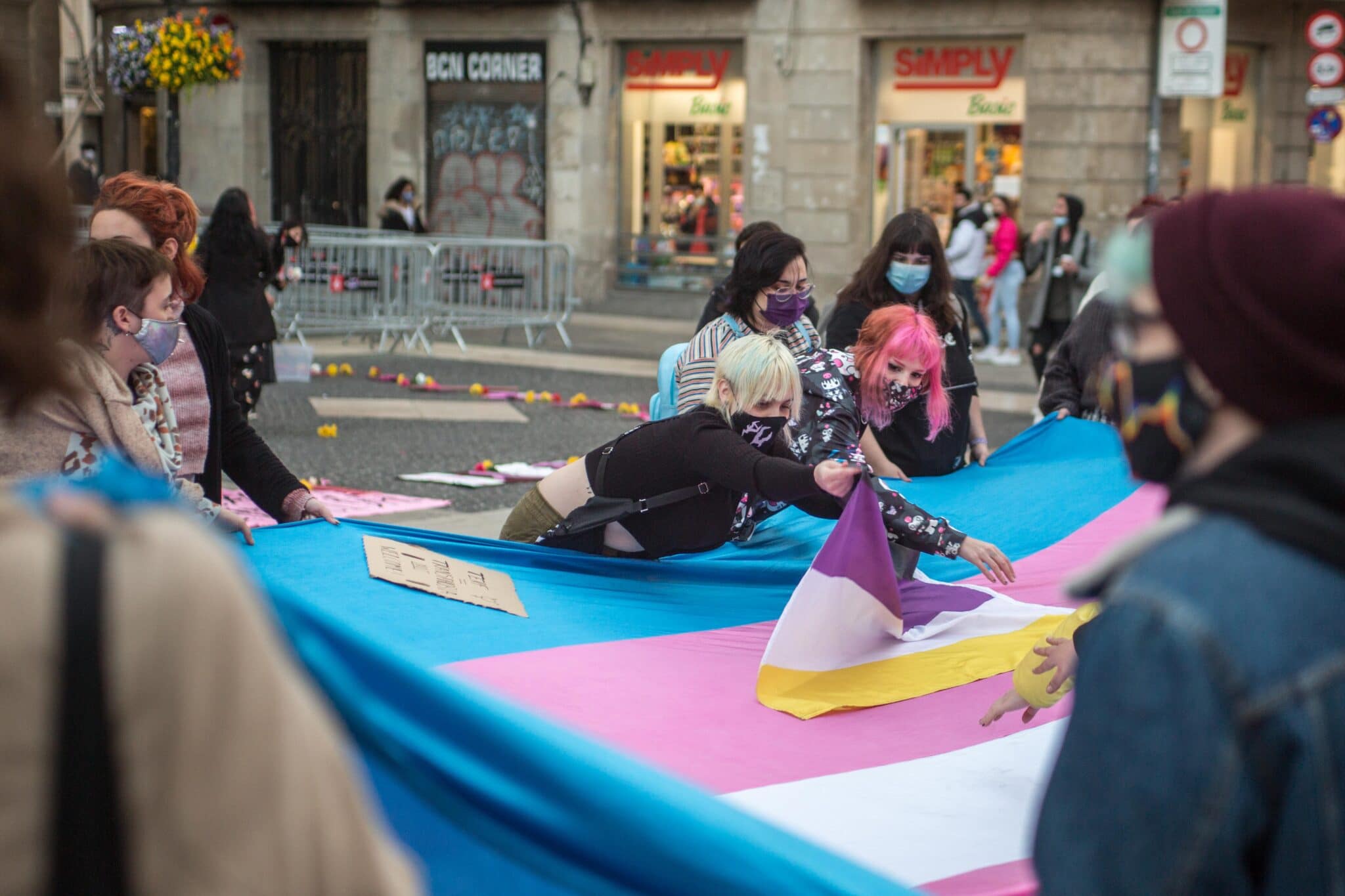 Thousands demand UK government legally recognises non-binary people