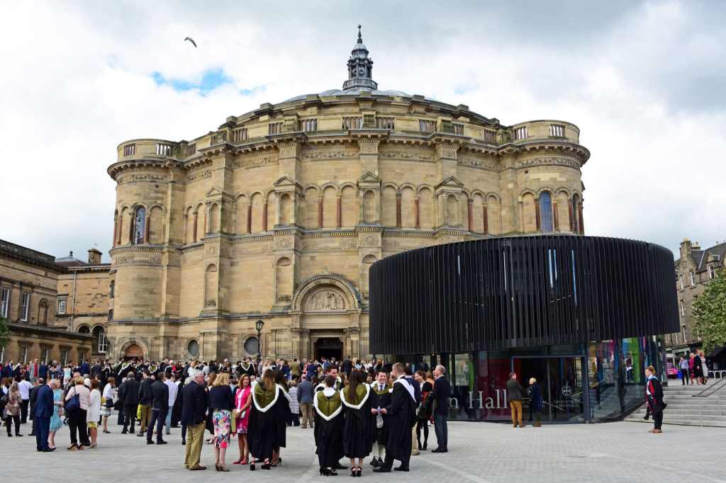 Oxford University changes dress code for transgender students | PinkNews