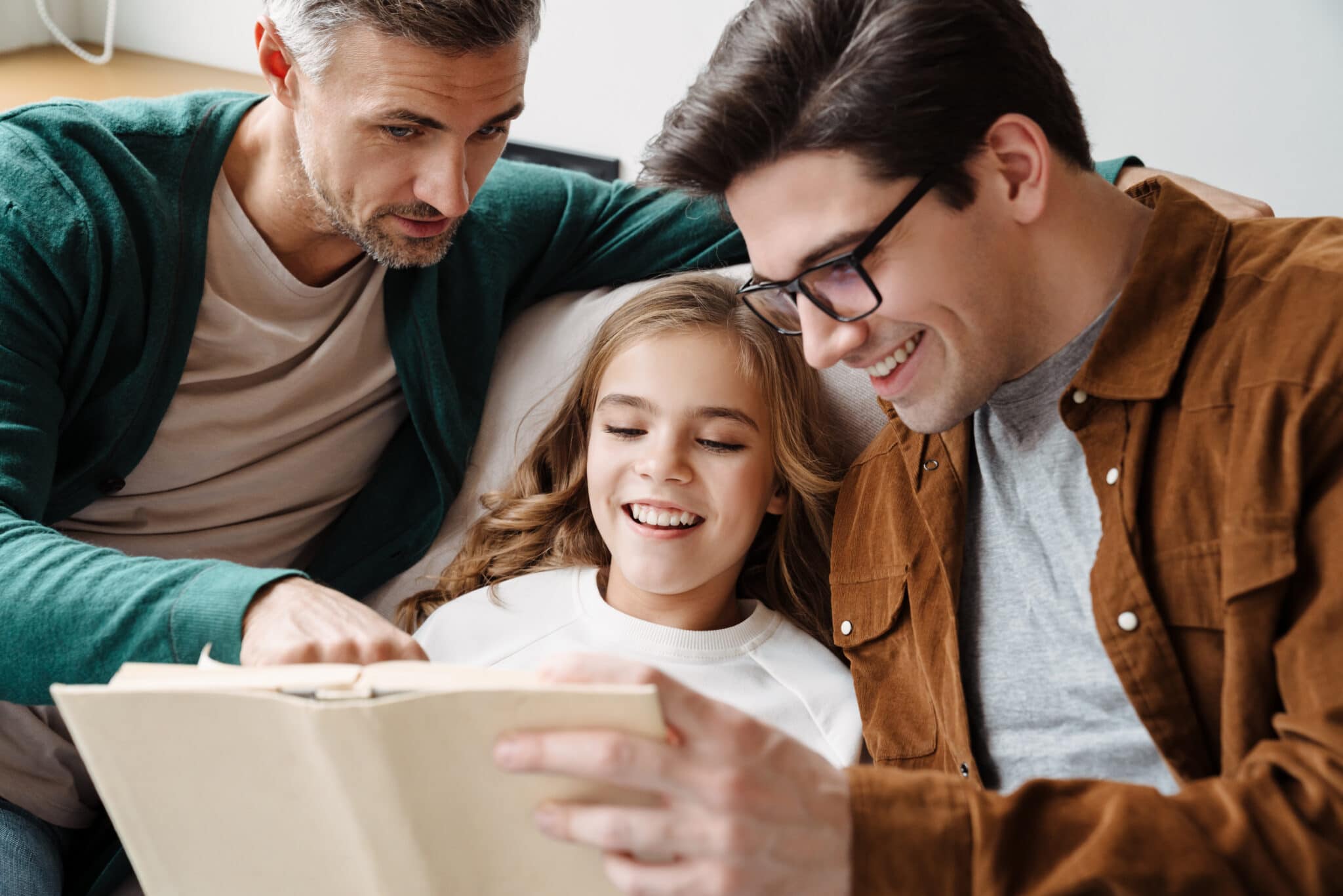 Study finds that children of gay parents are generally happier than ...