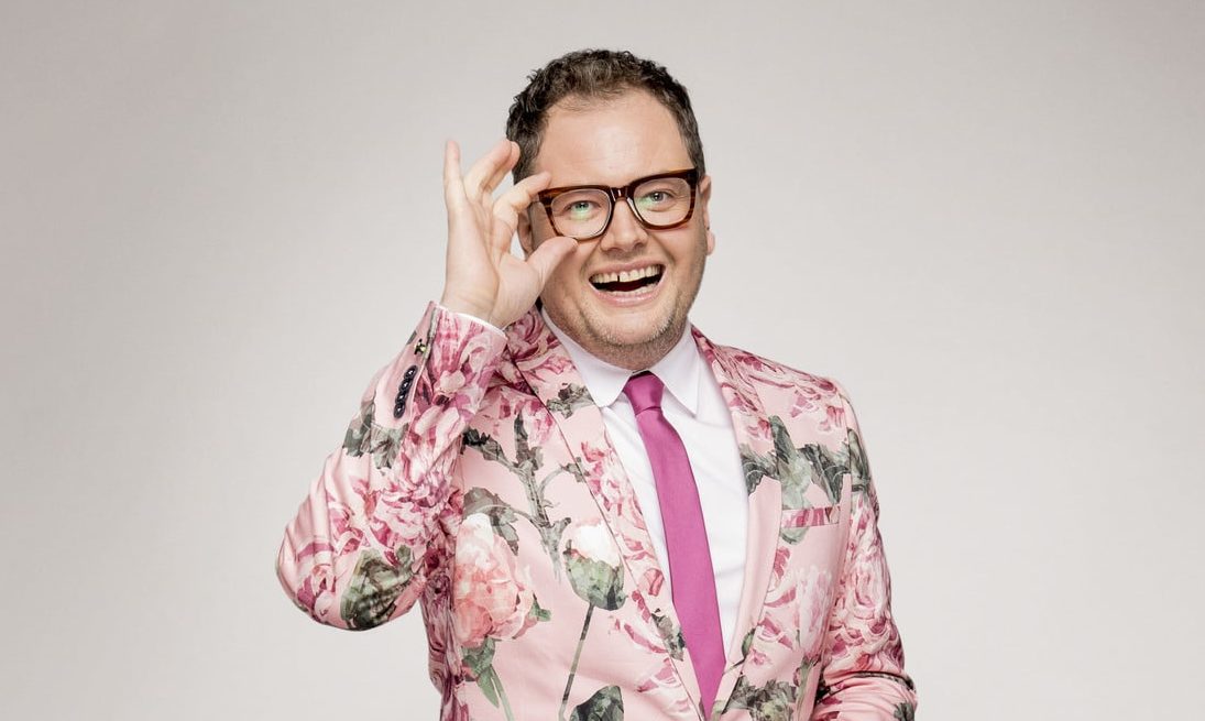 Congrats! Comedian Alan Carr ties the knot with partner Paul Drayton ...