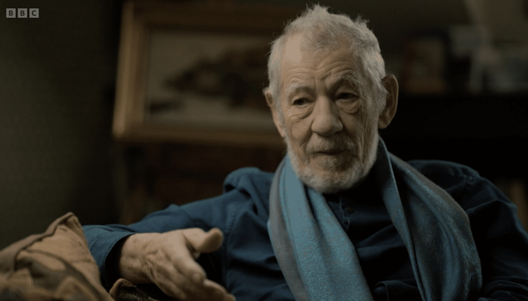 Sir Ian McKellen: Couple photos with Patrick Stewart were his wife's idea | PinkNews