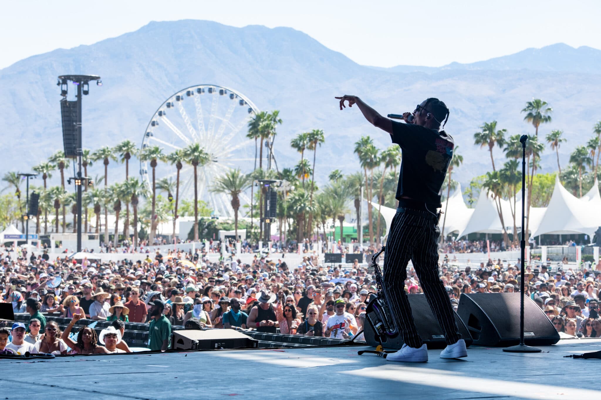 Coachella-goer reunited with woman she 'fell in love' with at first sight