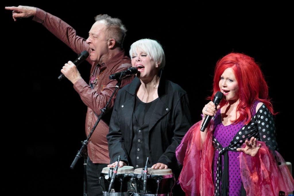 B52s singer Kate Pierson marries long term girlfriend | PinkNews