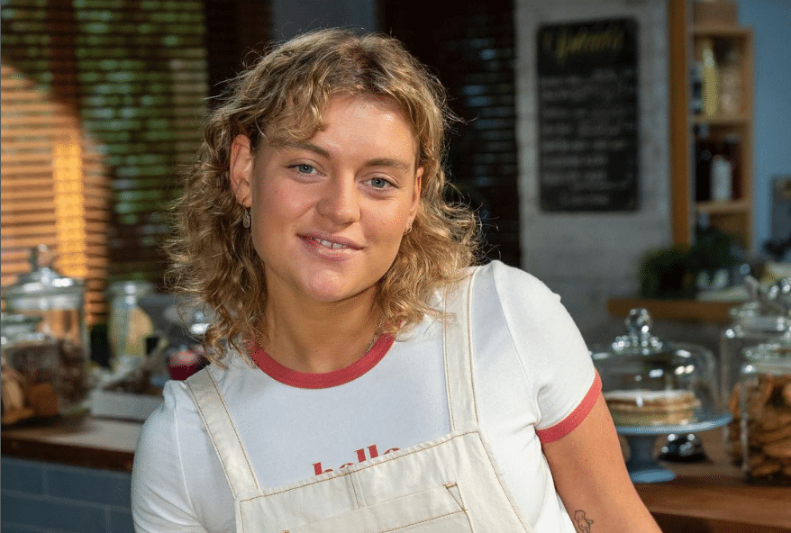Neighbours introduces lesbian storyline for popular character | PinkNews