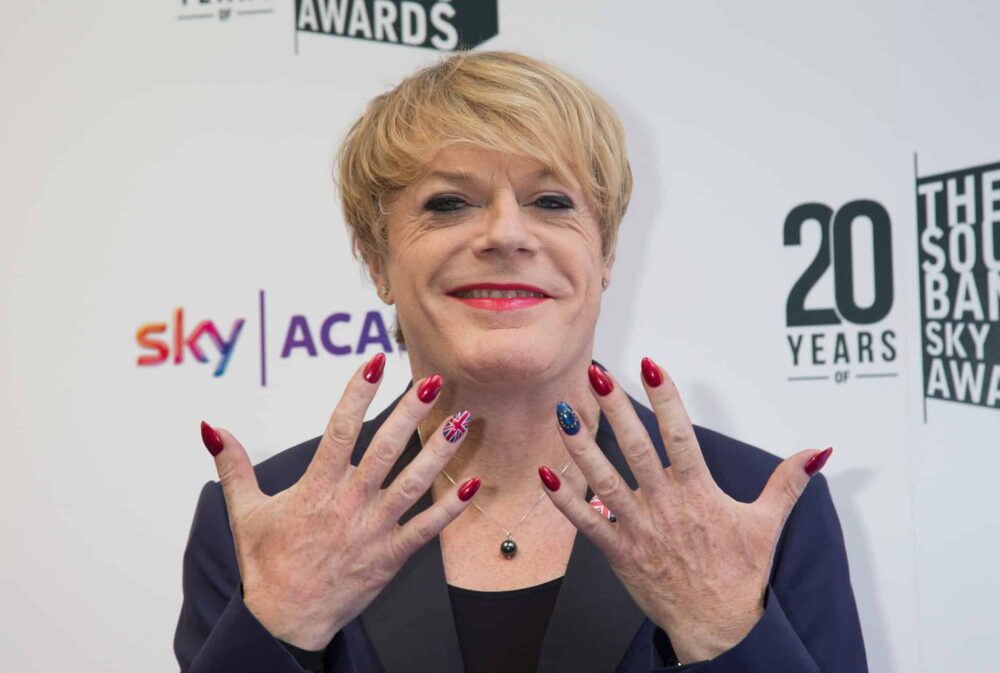 Eddie Izzard says pronoun change wasn't planned: 'It was fantastic'
