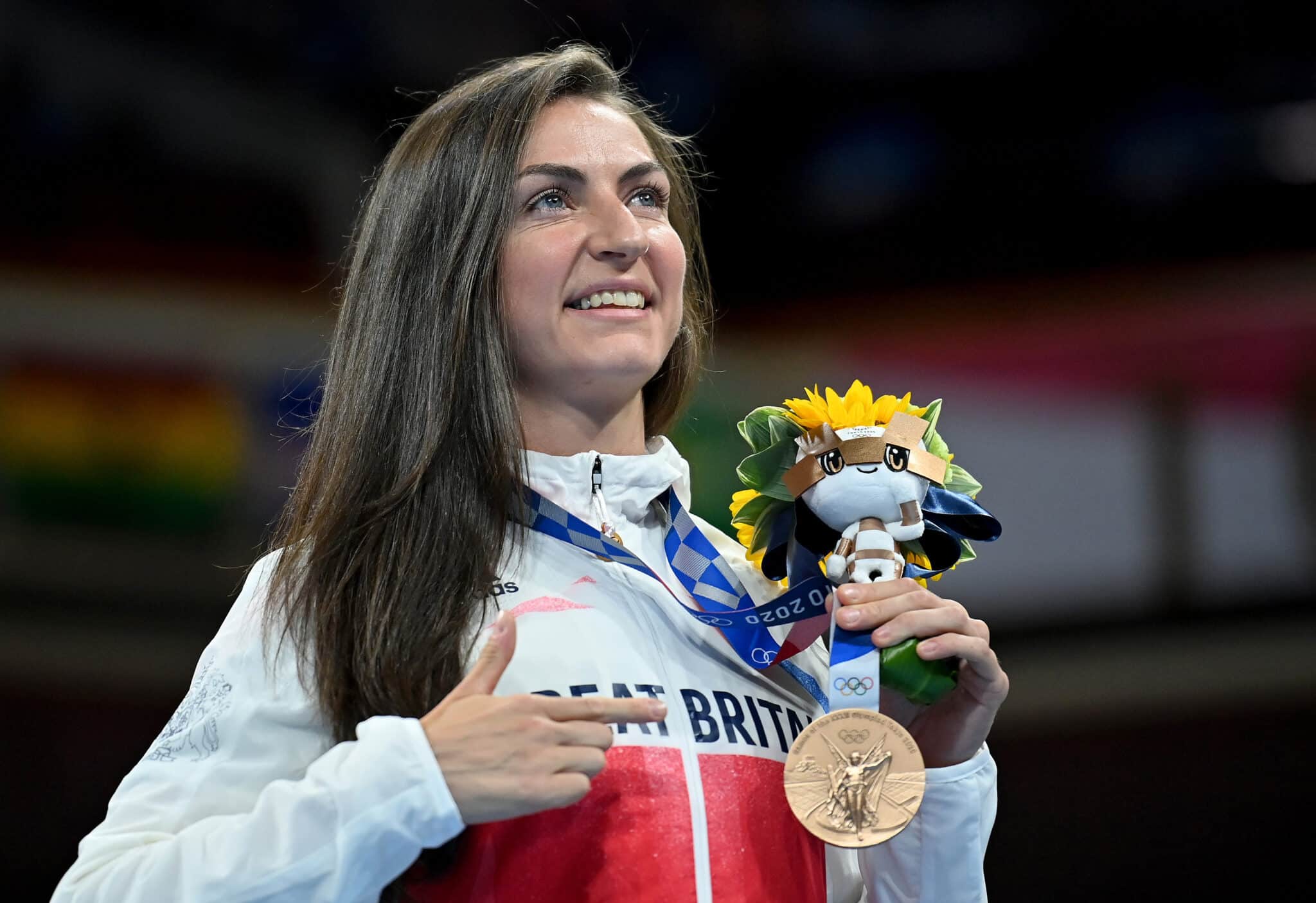 Lauren Price and Karriss Artingstall set for all-female boxing event