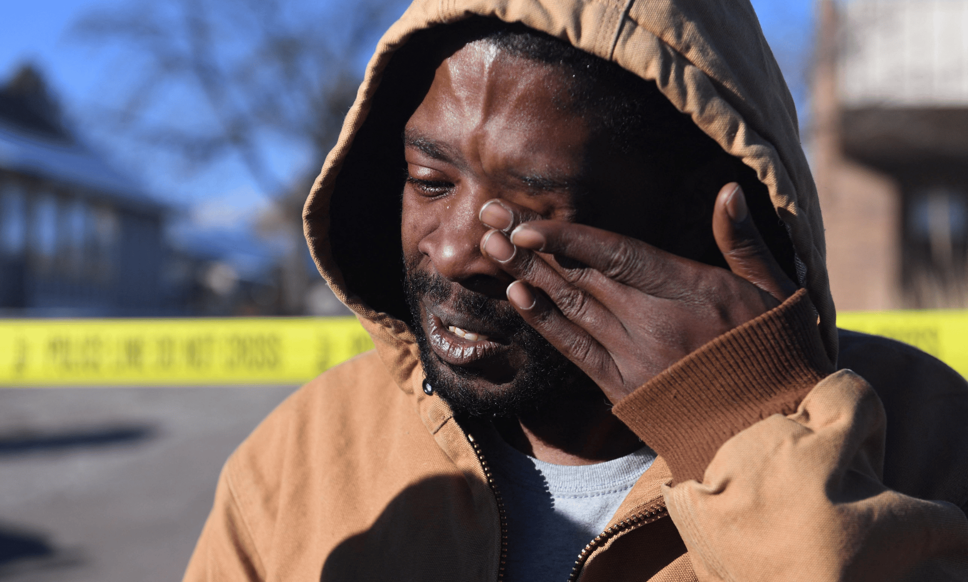 What happened to Tracy Edwards after escaping Jeffrey Dahmer?