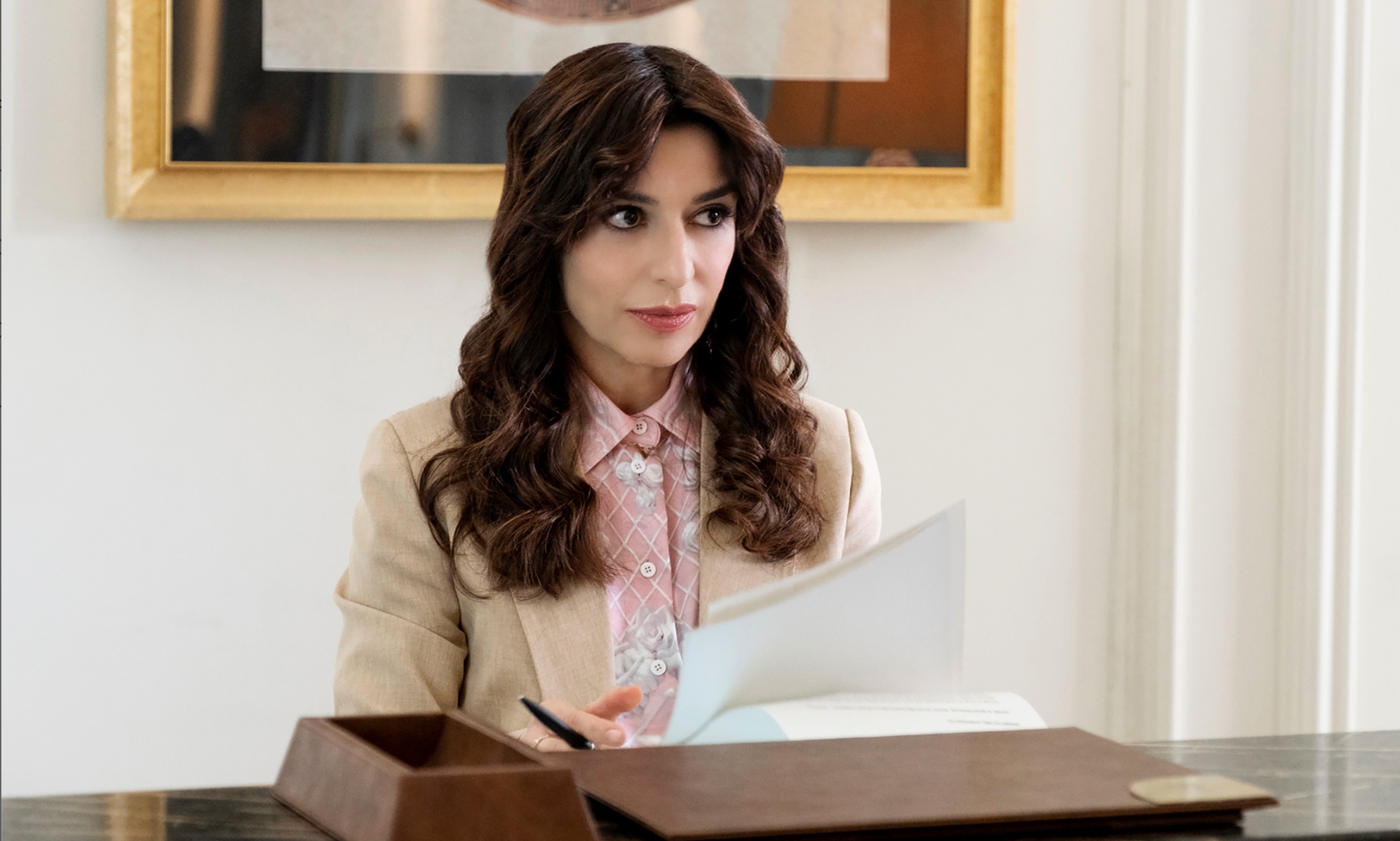 The White Lotus: Valentina actor talks gay 'epiphany'