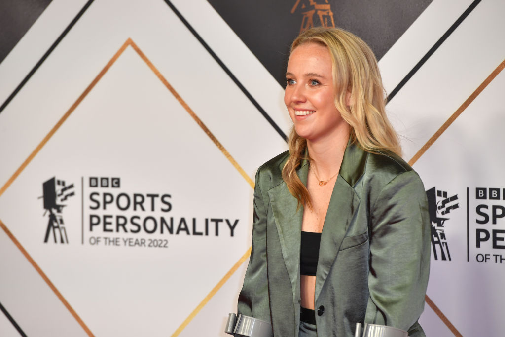 Beth Mead partner: Vivianne Miedema is gay footballer's girlfriend