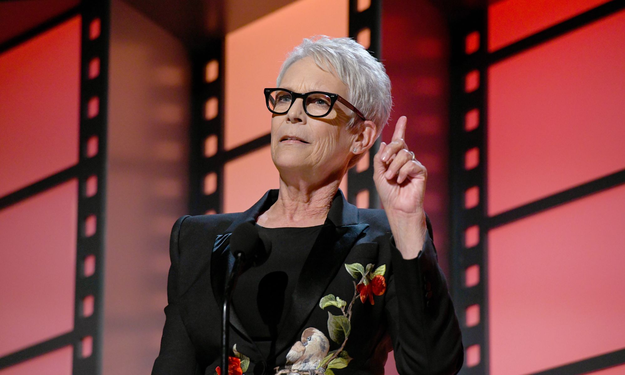 Jamie Lee Curtis Oscar Reaction at John Tabarez blog